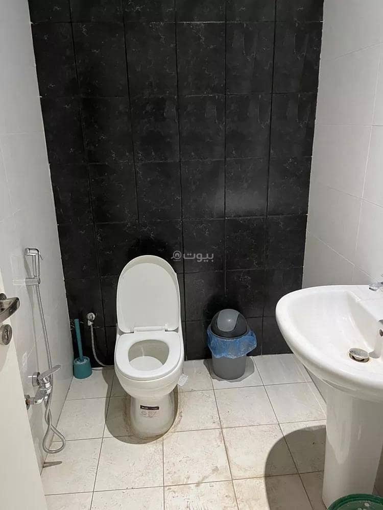 Showroom in Al Rawdah, Buraydah Al Qassim Region at 35,000 -- 5 Photos ...