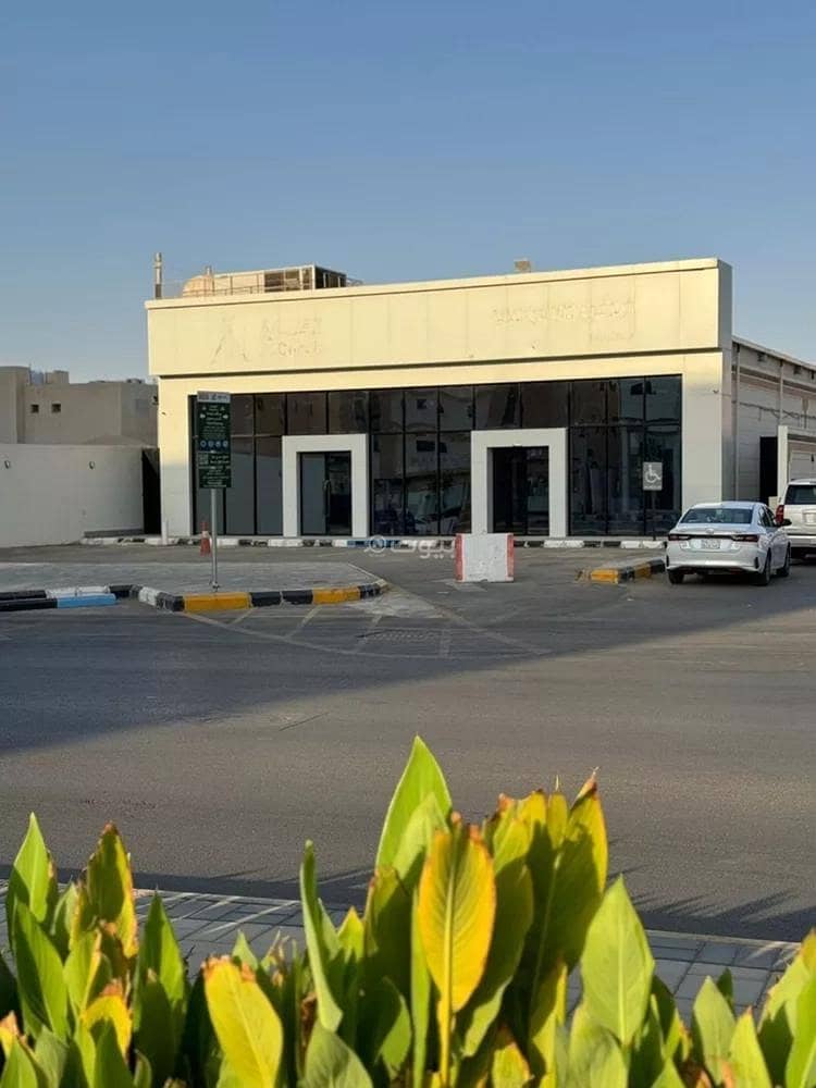 Showroom in Al Nahdah, Buraydah Al Qassim Region at 350,000 -- 9 Photos ...